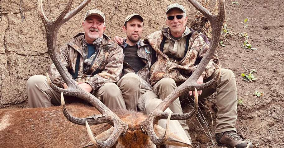 Horseback Hunting trips - BookYourHunt.com