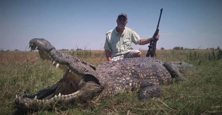 Crocodile hunting trips - BookYourHunt.com