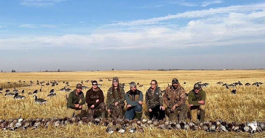 Saskatchewan hunting trips - BookYourHunt.com