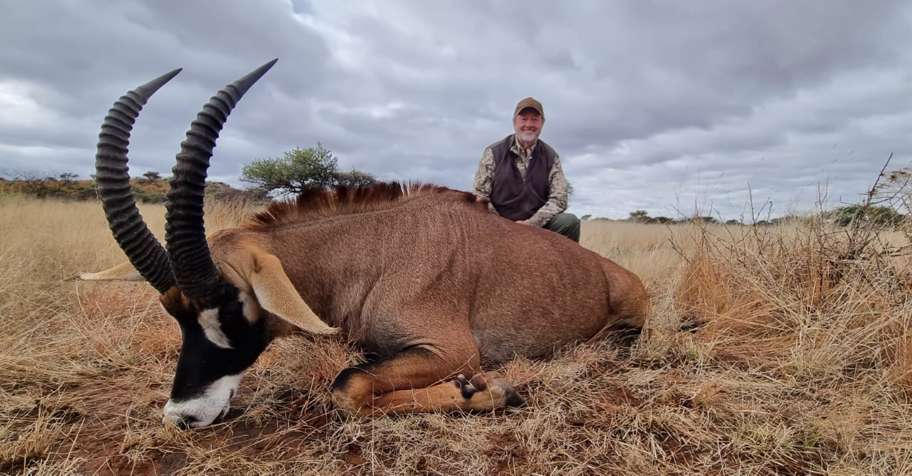 Copper Blesbuck hunting trips - BookYourHunt.com