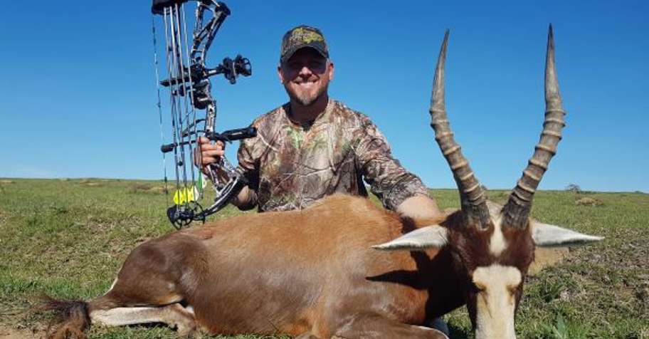 Africa hunting trips - BookYourHunt.com