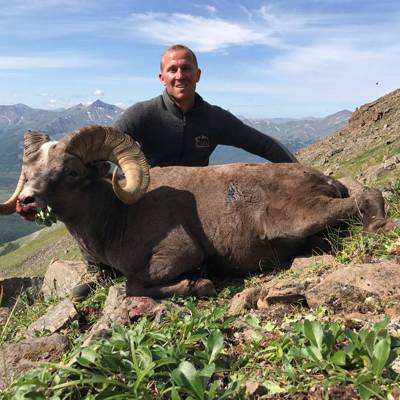 Kamchatka snow sheep hunting in Russia - BookYourHunt.com