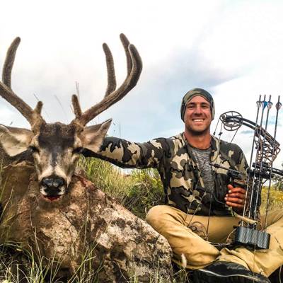 Mule deer hunting in United States - BookYourHunt.com